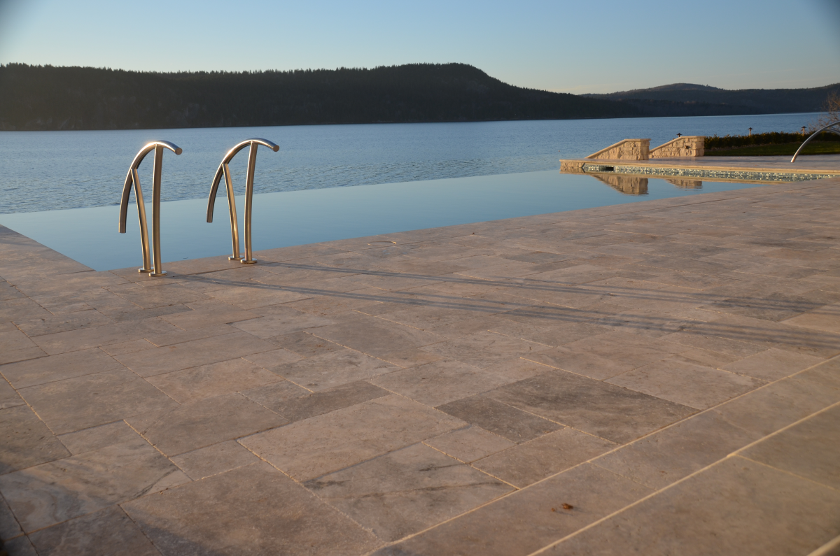 Exploring the Allure of Infinity Edge Pool Designs