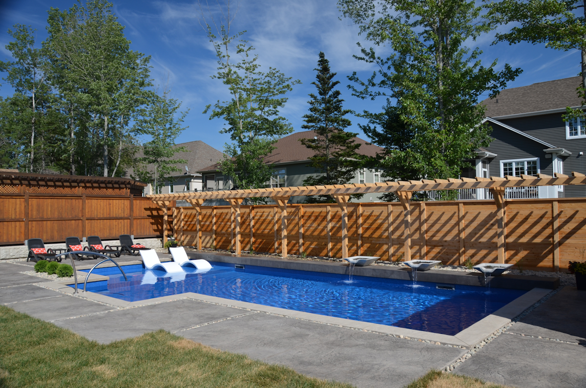 How to Choose the Perfect Design for a Custom Swimming Pool